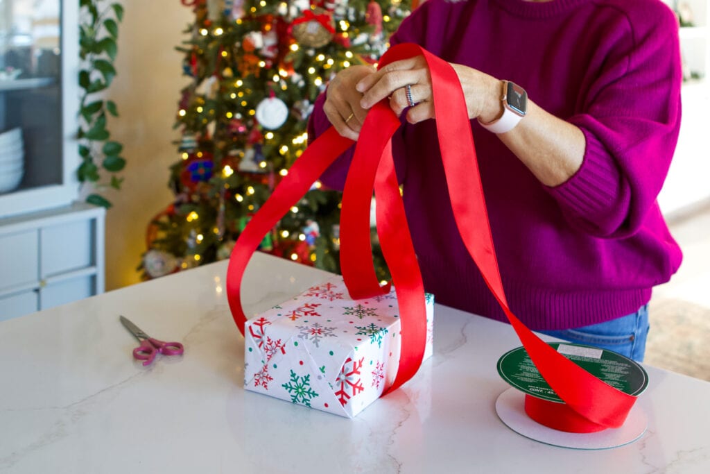 Our Favorite Ways To Wrap A Present – Ribbon and Bows Oh My!