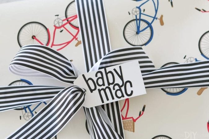 Simple and Personal Gift Wrapping Ideas for All Skill Levels