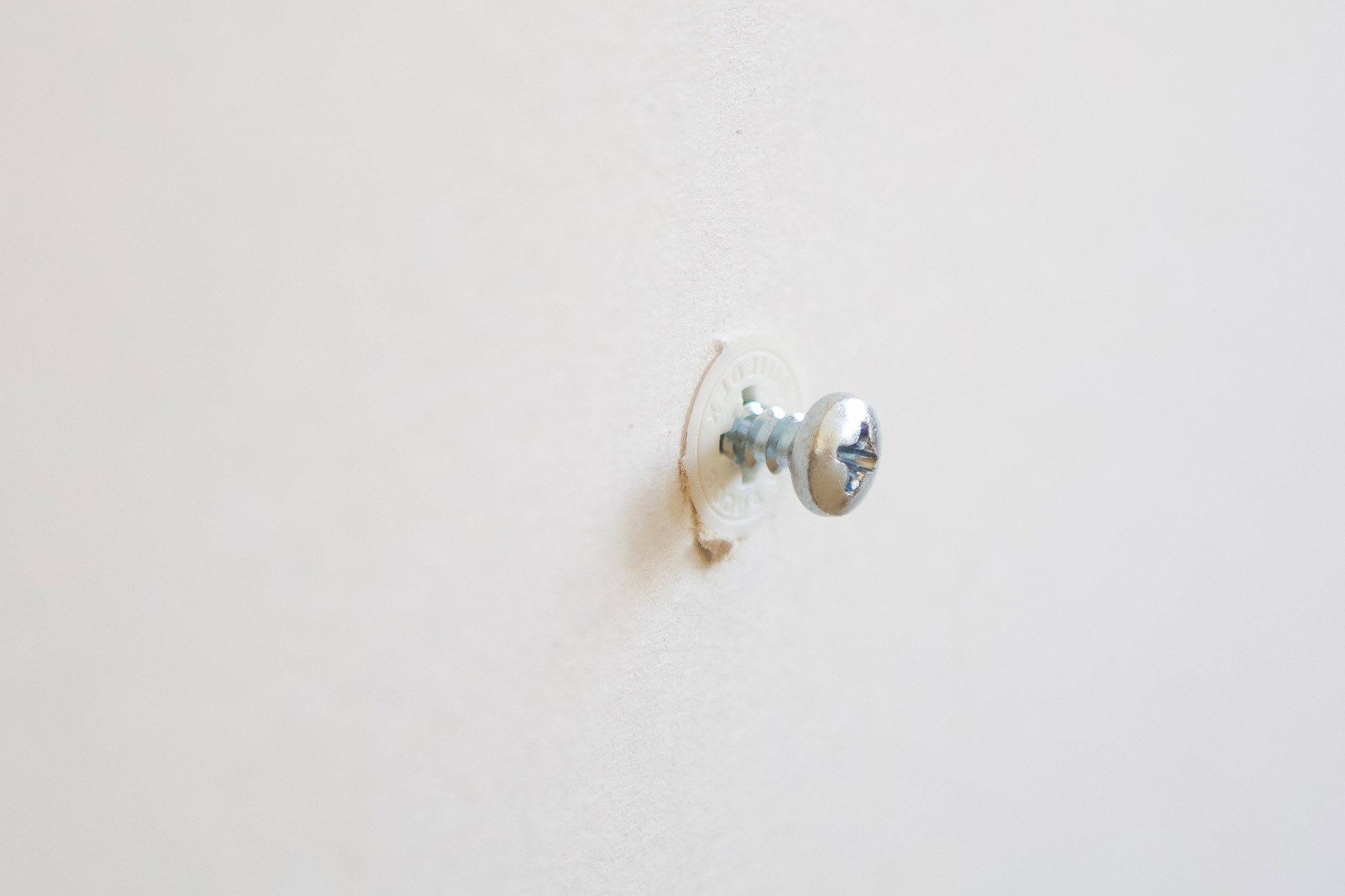 Wall Anchor 101 - How to Use in Drywall | The DIY Playbook