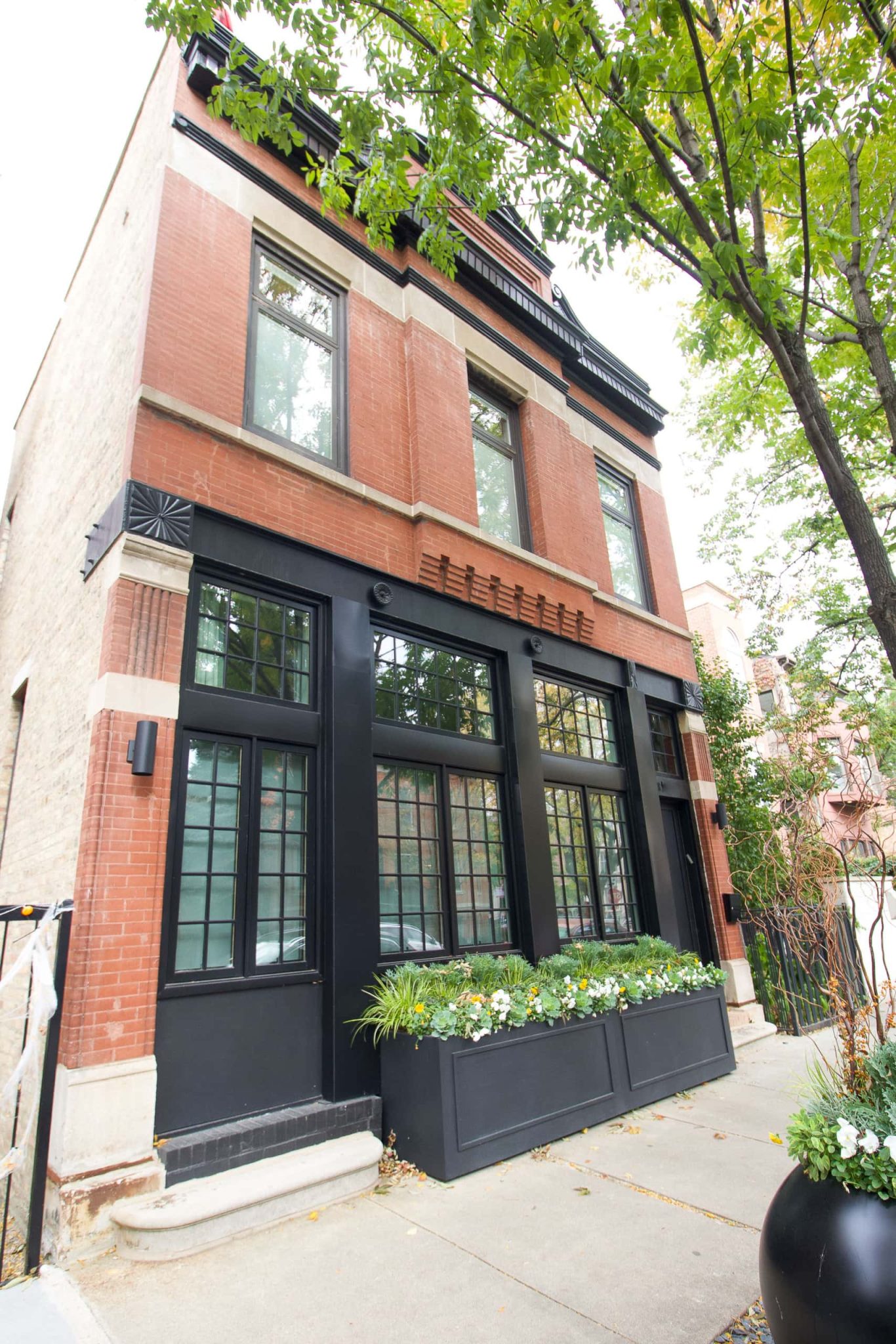 Reader Home Tour - Modern Home in Chicago | The DIY Playbook