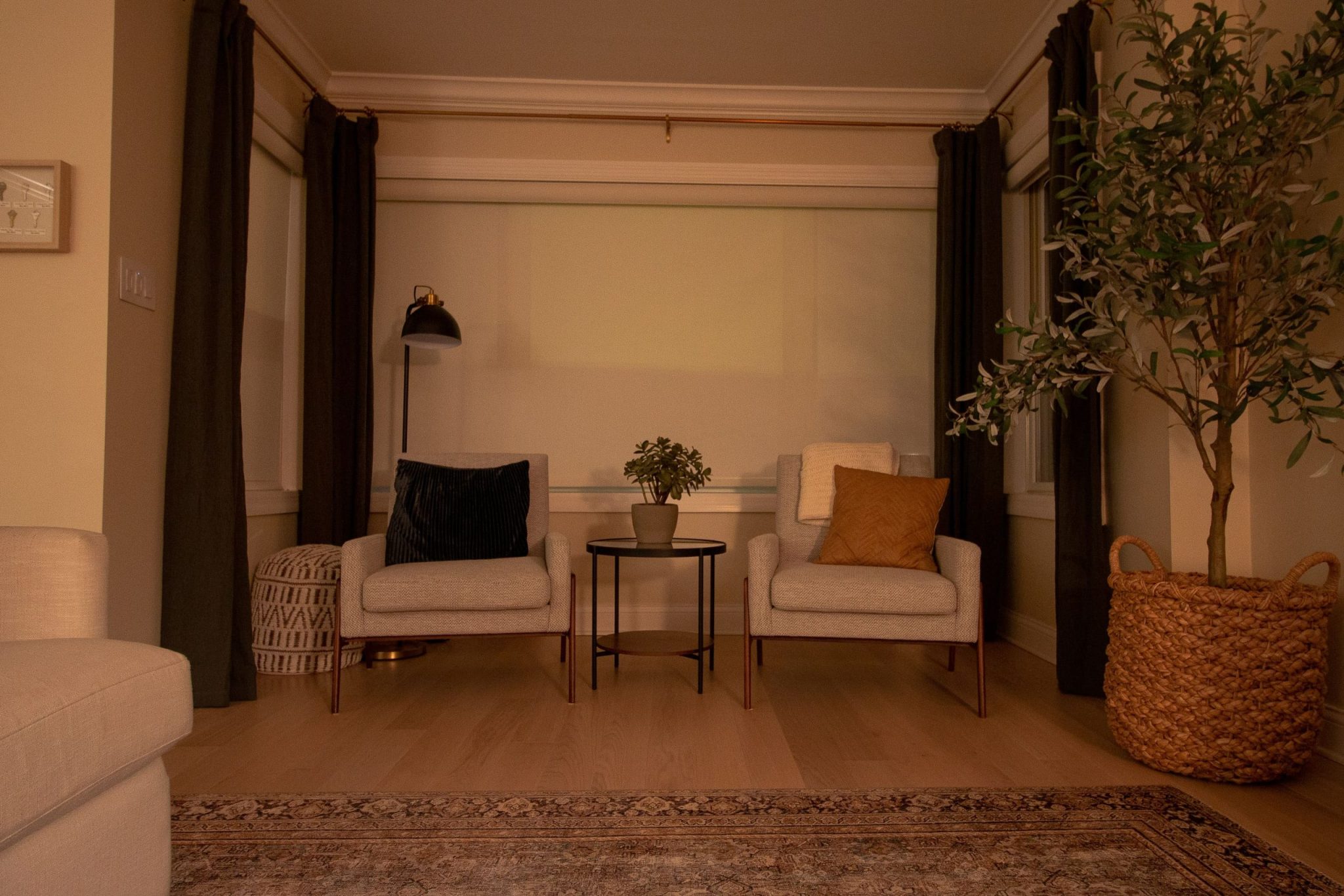 Home Tour at Night - The Right Lighting for Evening | The DIY Playbook