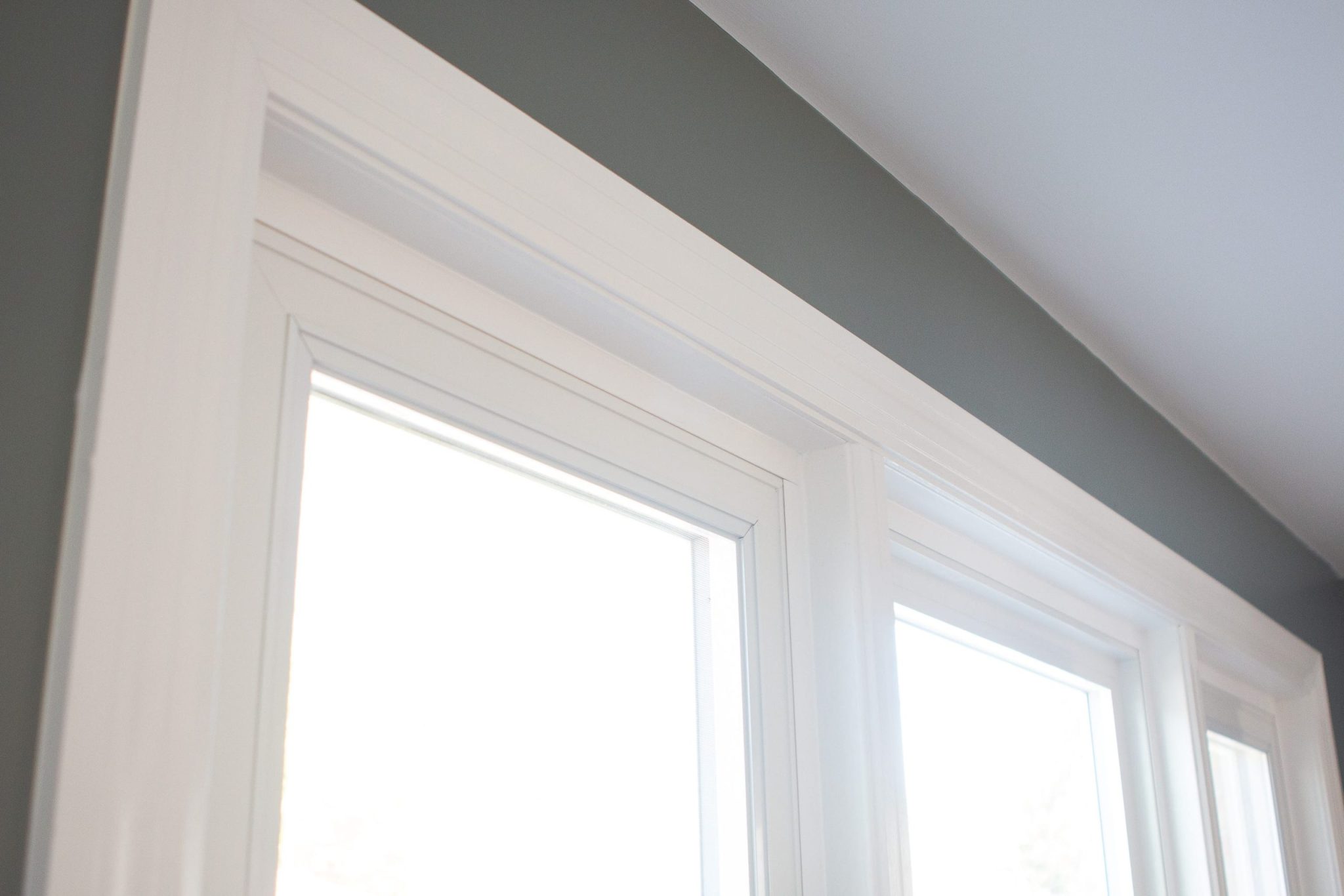 Choosing the Best Kitchen Window Shades | The DIY Playbook