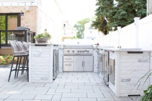 How To Clean a Gas Grill (Step-by-Step Cleaning Tips)