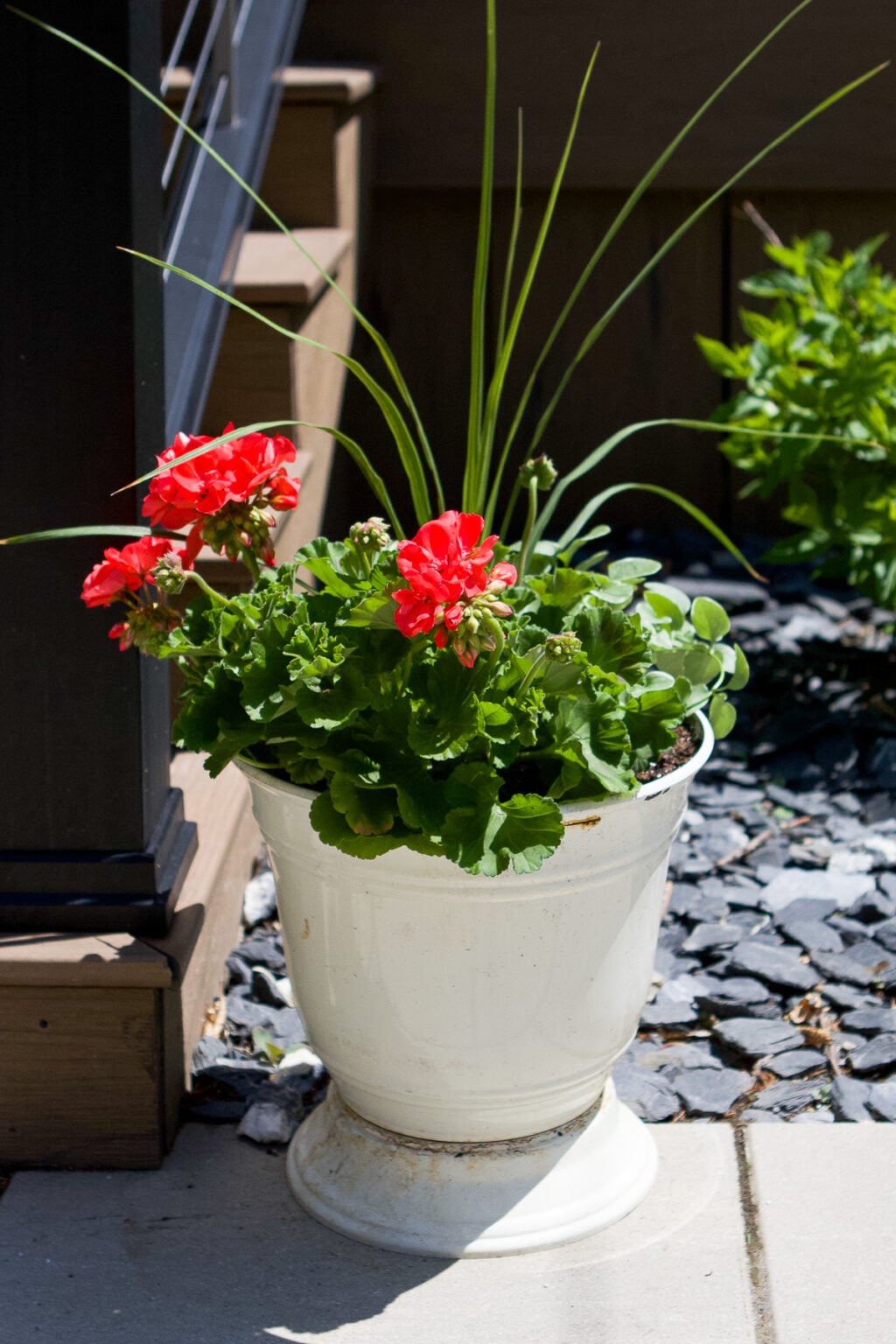 Summer Flower Planter Ideas for Full Sun and Shade - DIY Playbook