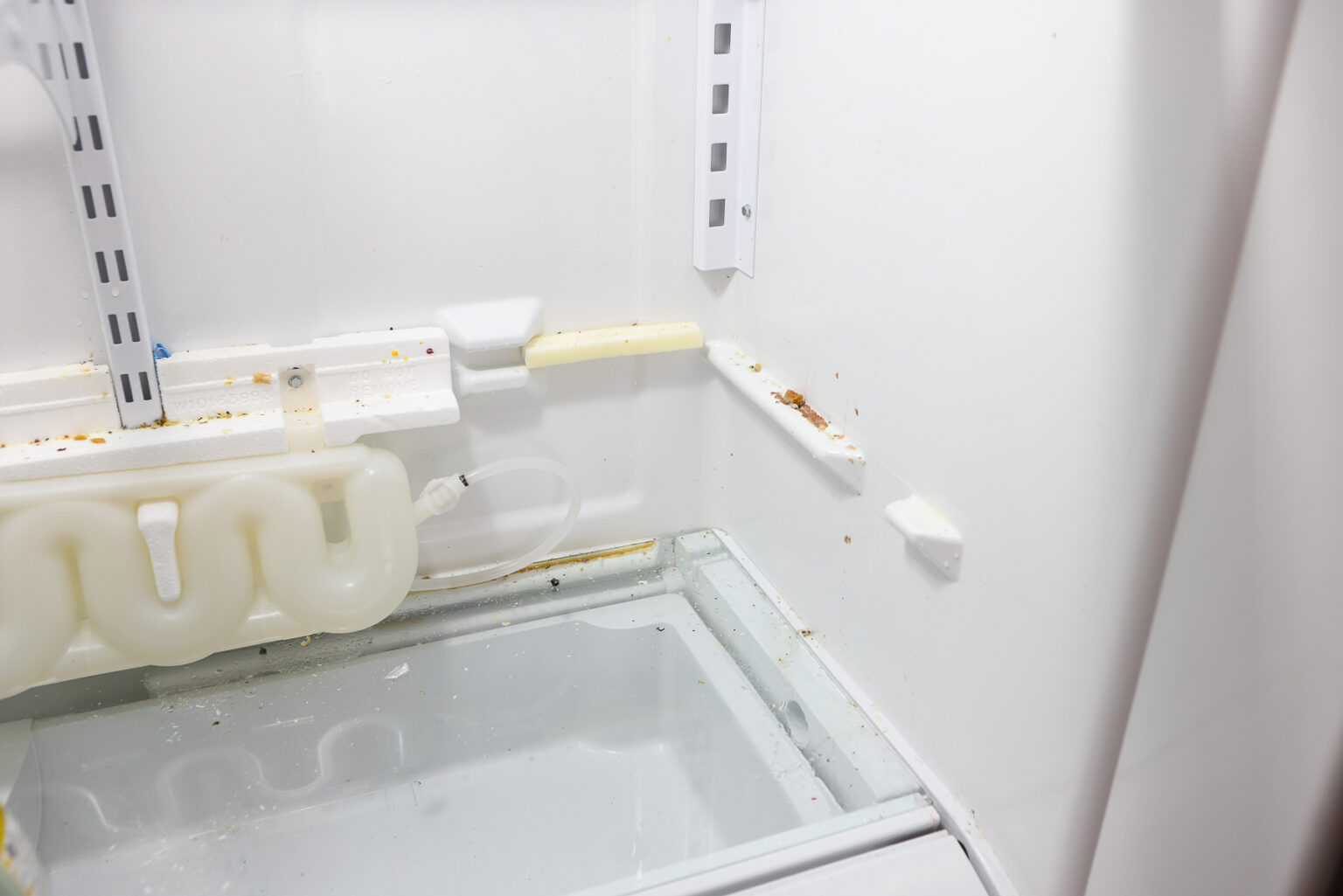Annual Refrigerator Deep Cleaning Checklist